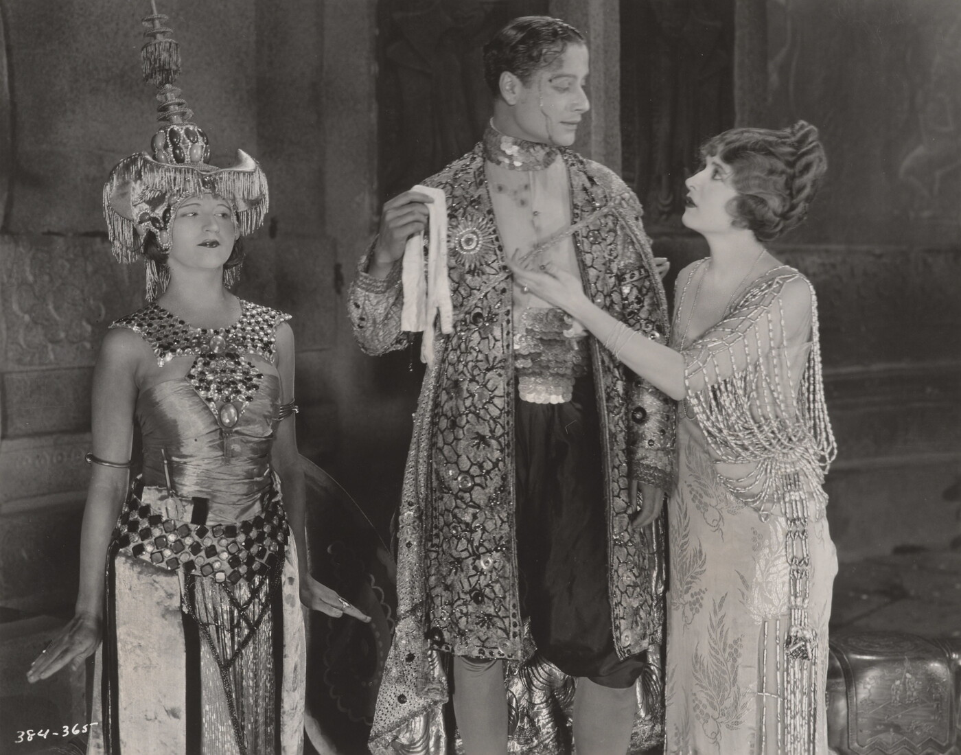 [Julia Faye, John Davidson, and Mildred Harris, "Fool's Paradise ...