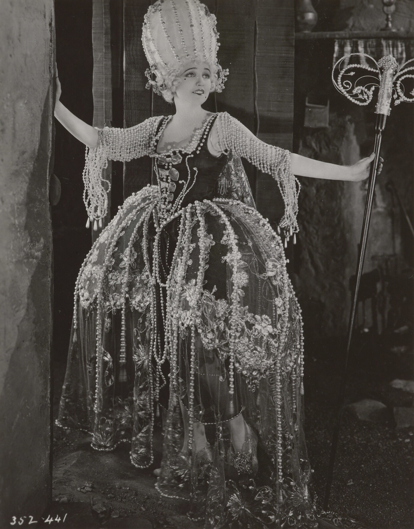 [Agnes Ayres in Cinderella sequence, "Forbidden Fruit"] | Amon Carter ...