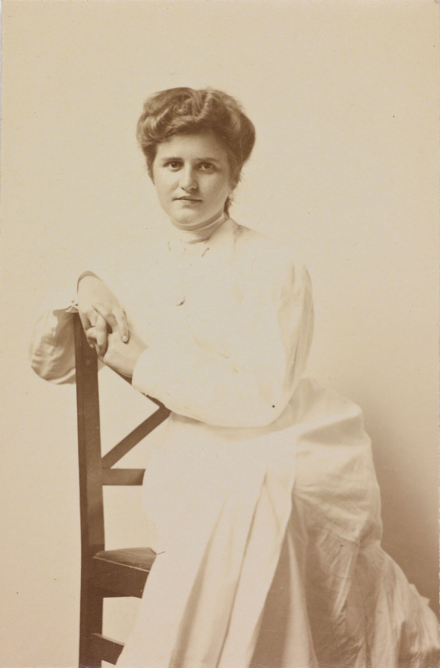 [Portrait of Clara Sipprell sitting in chair] | Amon Carter Museum of ...