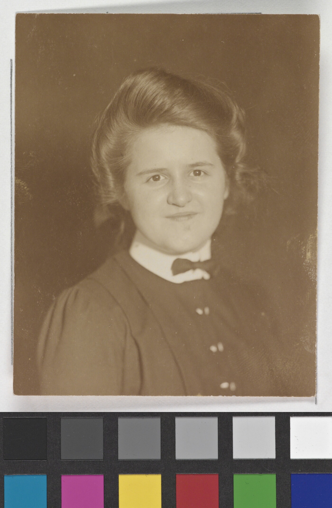 [Portrait of Clara Sipprell wearing bow tie] | Amon Carter Museum of ...